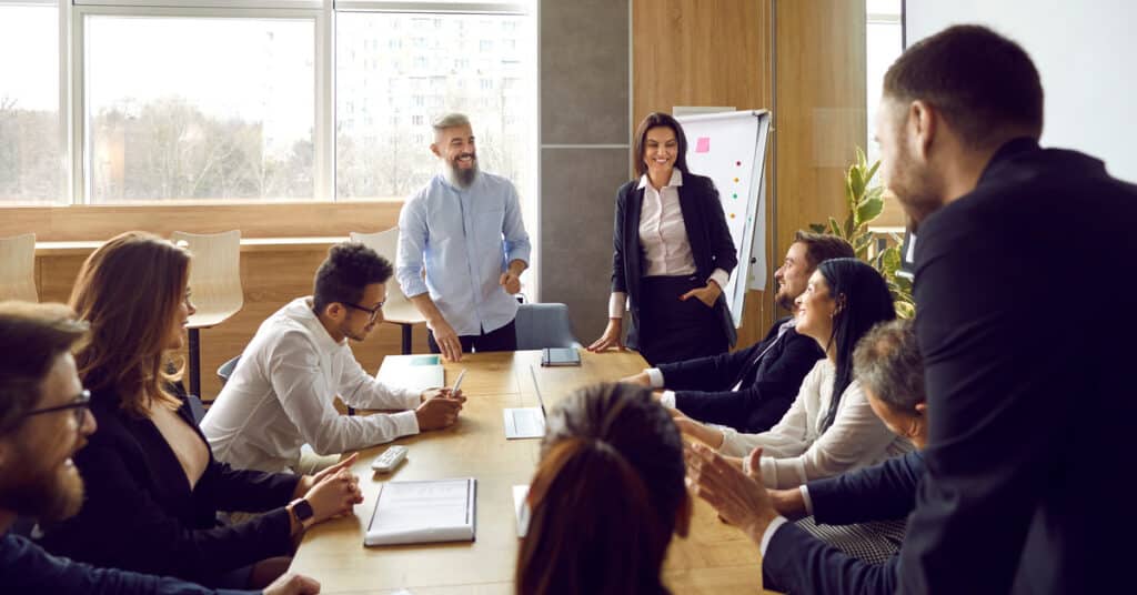 What Is A Customer Advisory Board Overview Roles And Responsibilities
